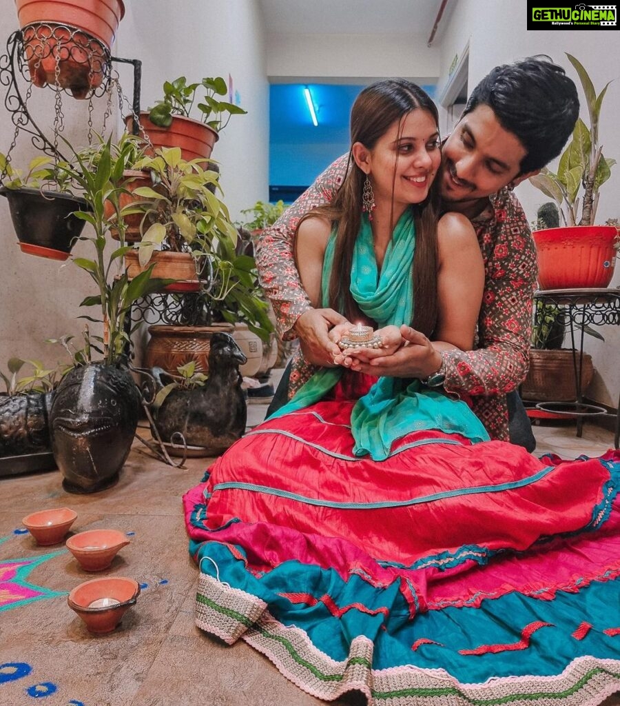 Actress Alice Kaushik HD Photos and Wallpapers November 2021 - Gethu Cinema