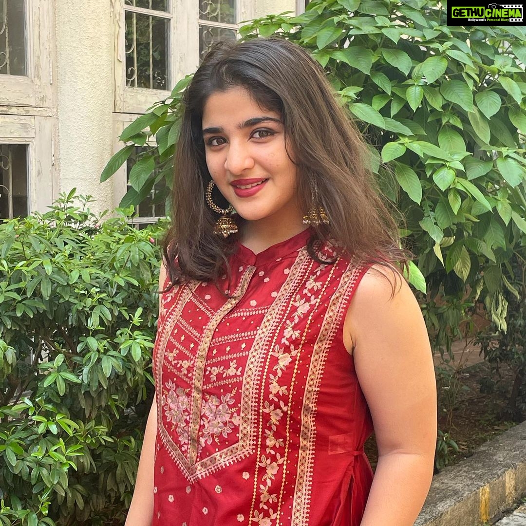 Ananya Agarwal Instagram – limited edition 💫 | Gethu Cinema