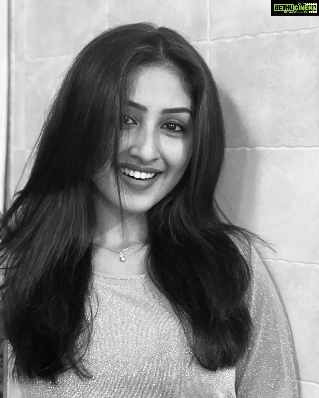 Actress Anchal Sahu HD Instagram Photos and Wallpapers January 2023 ...