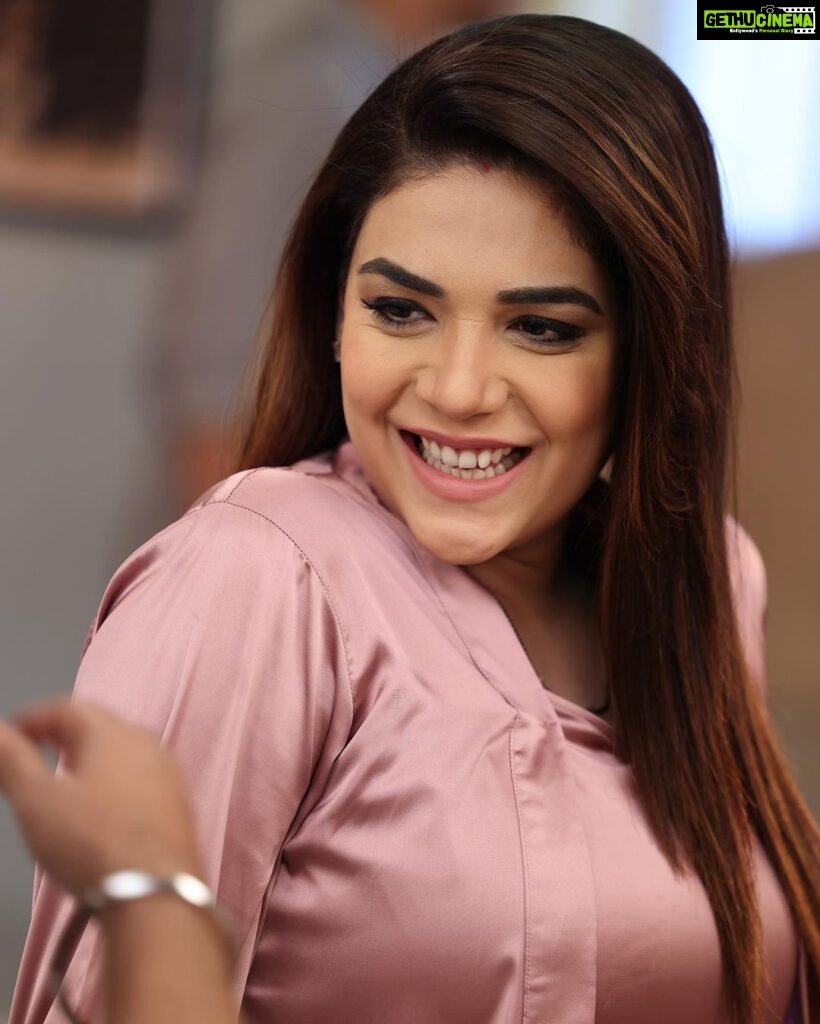 Actress Anjum Fakih HD Photos and Wallpapers March 2023 - Gethu Cinema