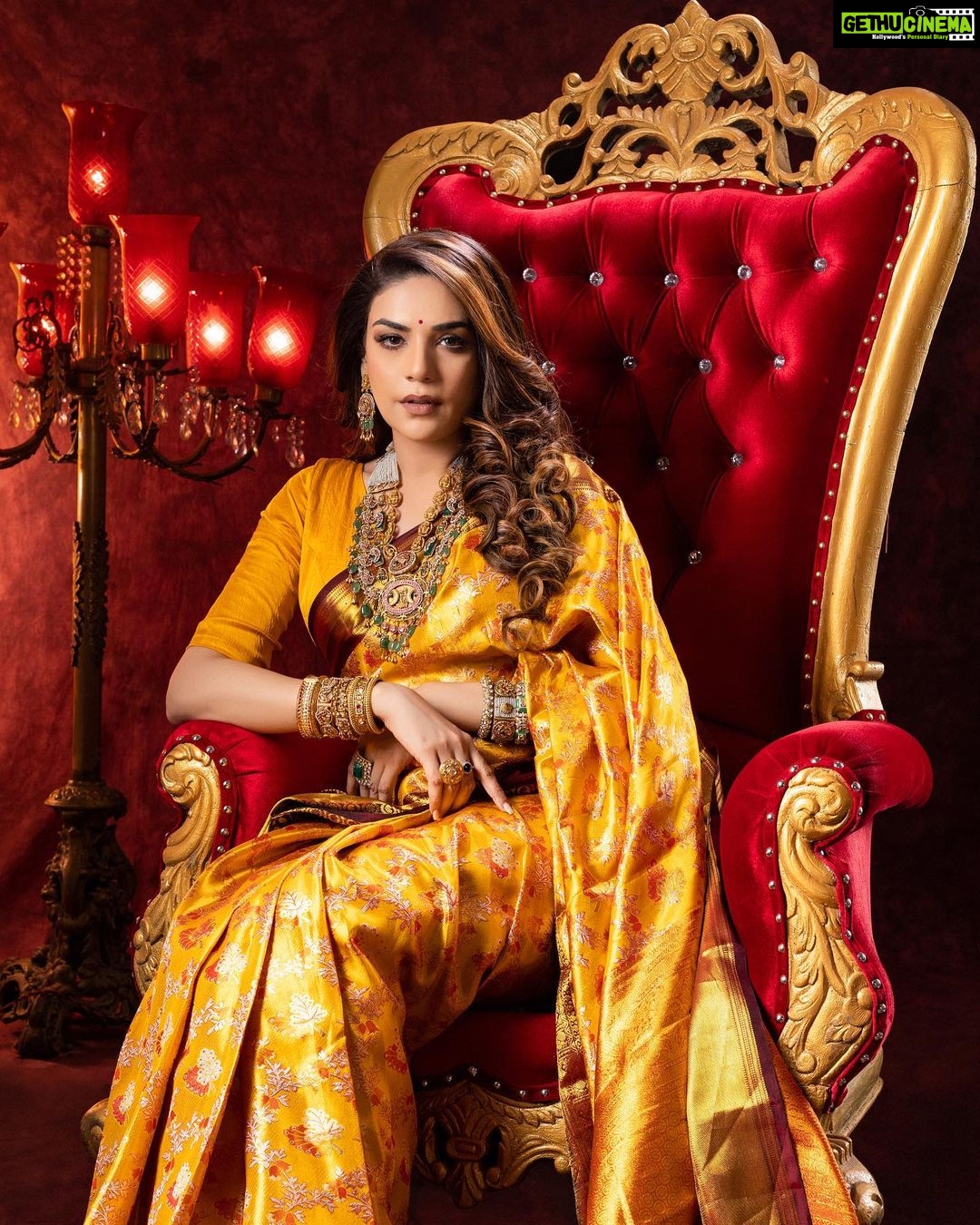 Actress Anjum Fakih HD Photos and Wallpapers September 2022 - Gethu Cinema