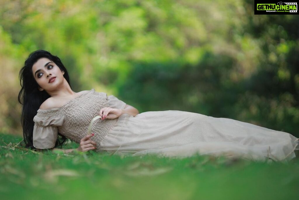 Actress Ann Sheetal HD Photos and Wallpapers April 2022 - Gethu Cinema