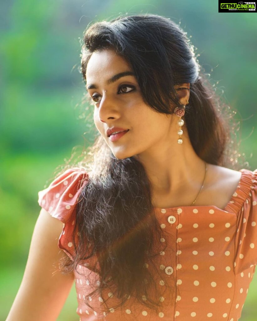 Actress Ann Sheetal HD Instagram Photos and Wallpapers December 2021 ...