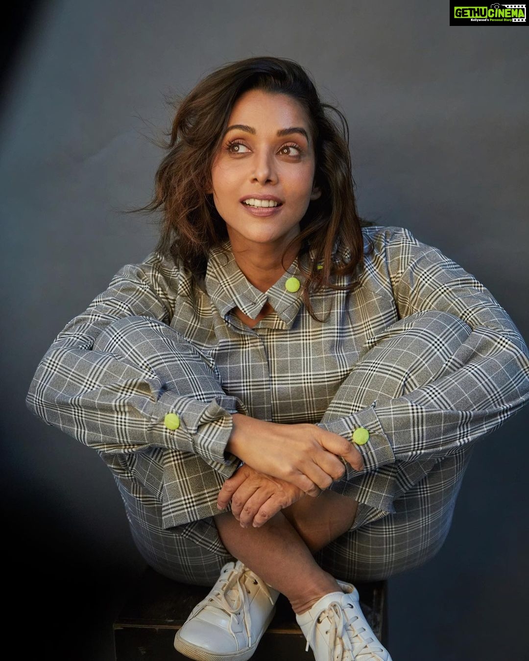 Actress Anupriya Goenka HD Instagram Photos and Wallpapers January 2023 | Gethu Cinema