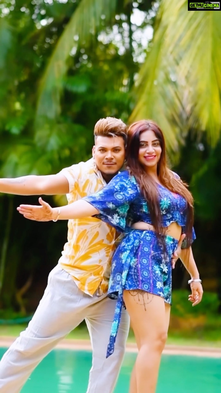 Actress Arshi Khan HD Photos and Wallpapers September 2022 - Gethu Cinema