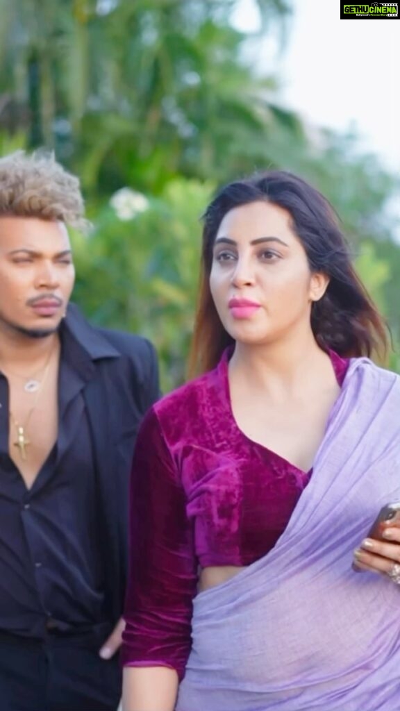 Actress Arshi Khan HD Instagram Photos and Wallpapers June 2022 | Gethu Cinema