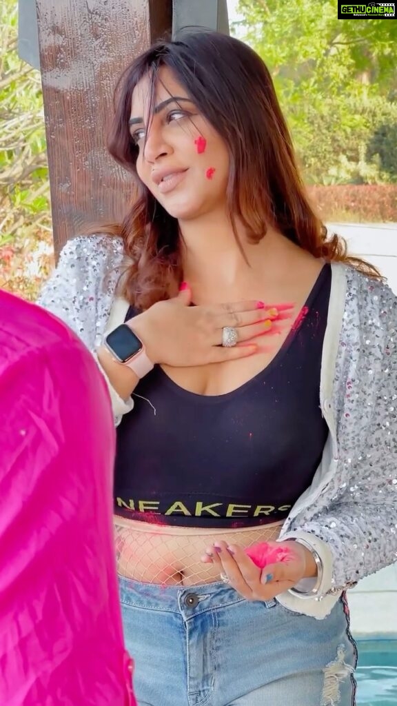 Actress Arshi Khan HD Photos and Wallpapers March 2022 - Gethu Cinema