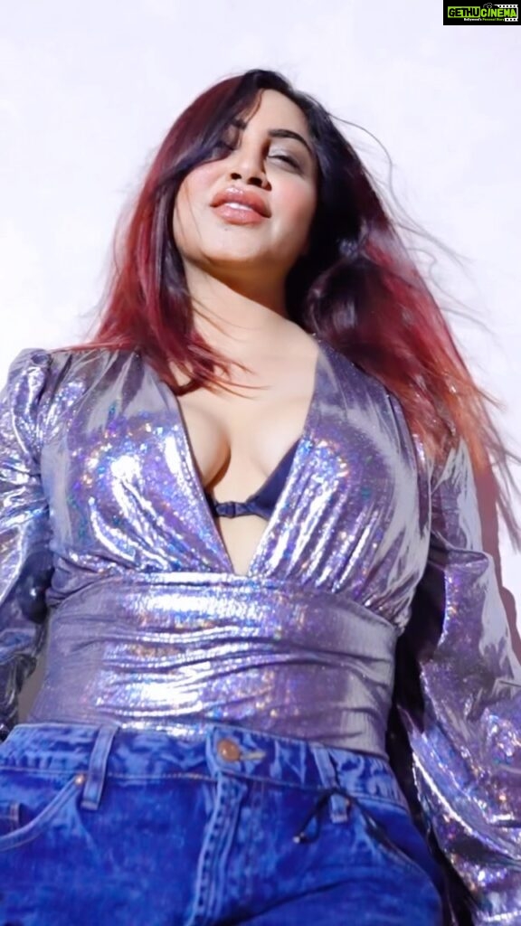 Actress Arshi Khan HD Photos and Wallpapers January 2023 - Gethu Cinema