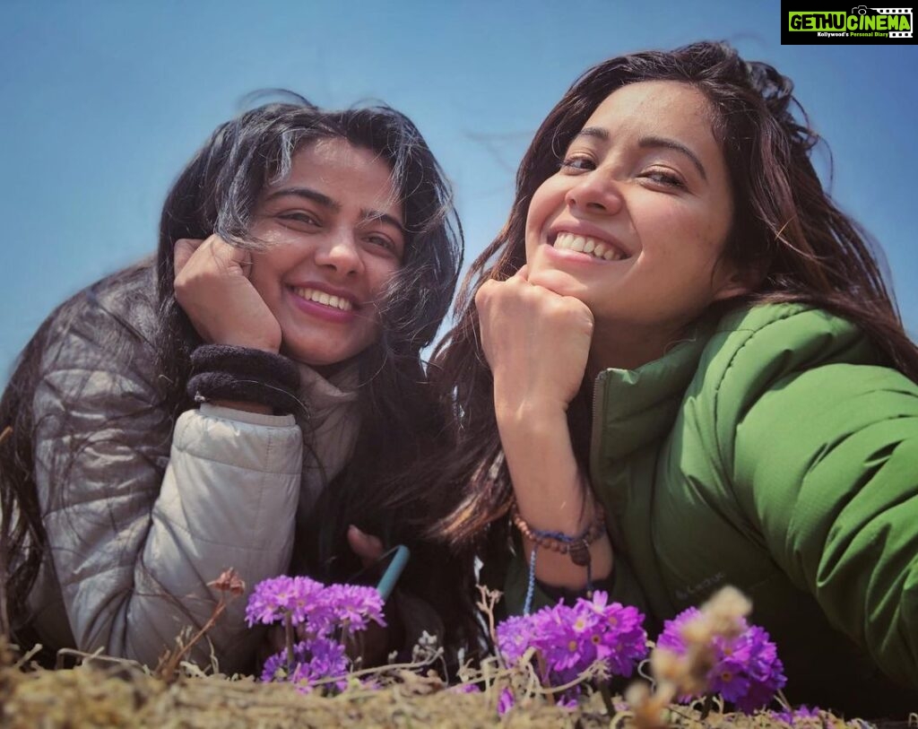 Actress Asha Negi HD Instagram Photos and Wallpapers April 2021 | Gethu ...