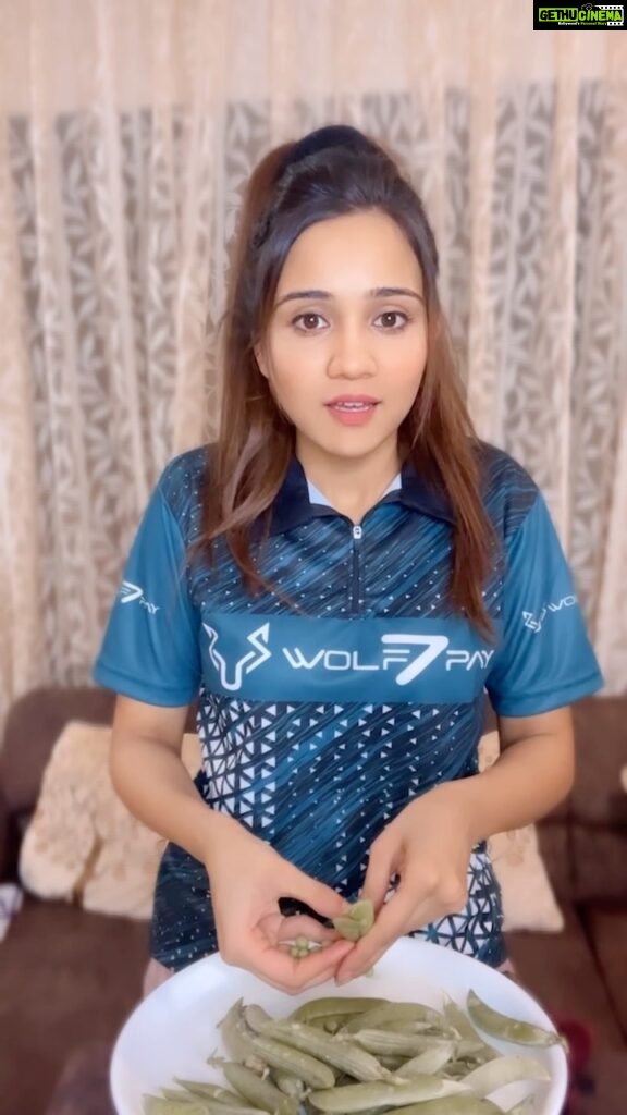 Actress Ashi Singh HD Photos and Wallpapers December 2022 - Gethu Cinema