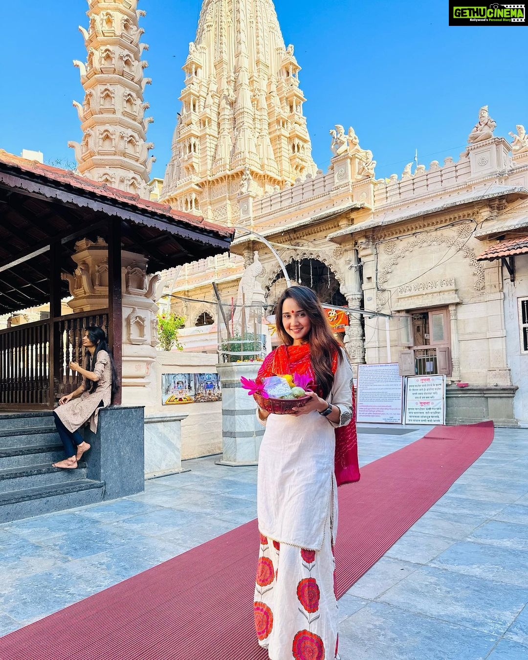 Actress Ashi Singh HD Instagram Photos and Wallpapers April 2023 ...