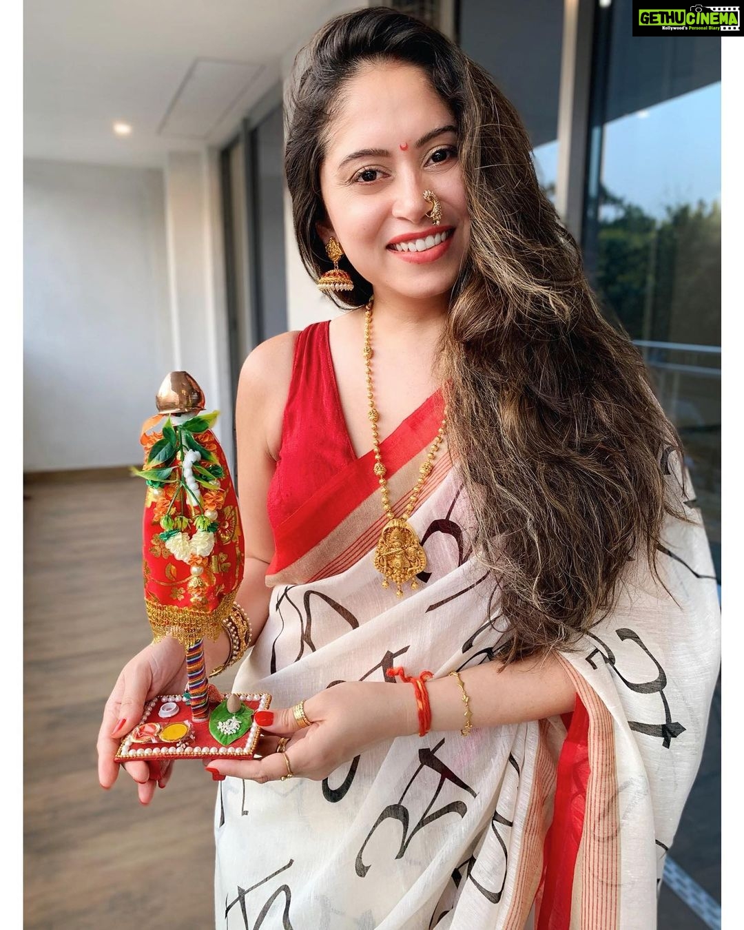 Actress Avantika Khatri HD Instagram Photos and Wallpapers December ...