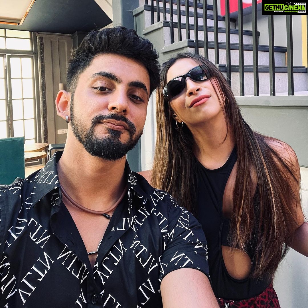 Benafsha Soonawalla Instagram – she’s in the kala chashma gang guys 🕶 ...