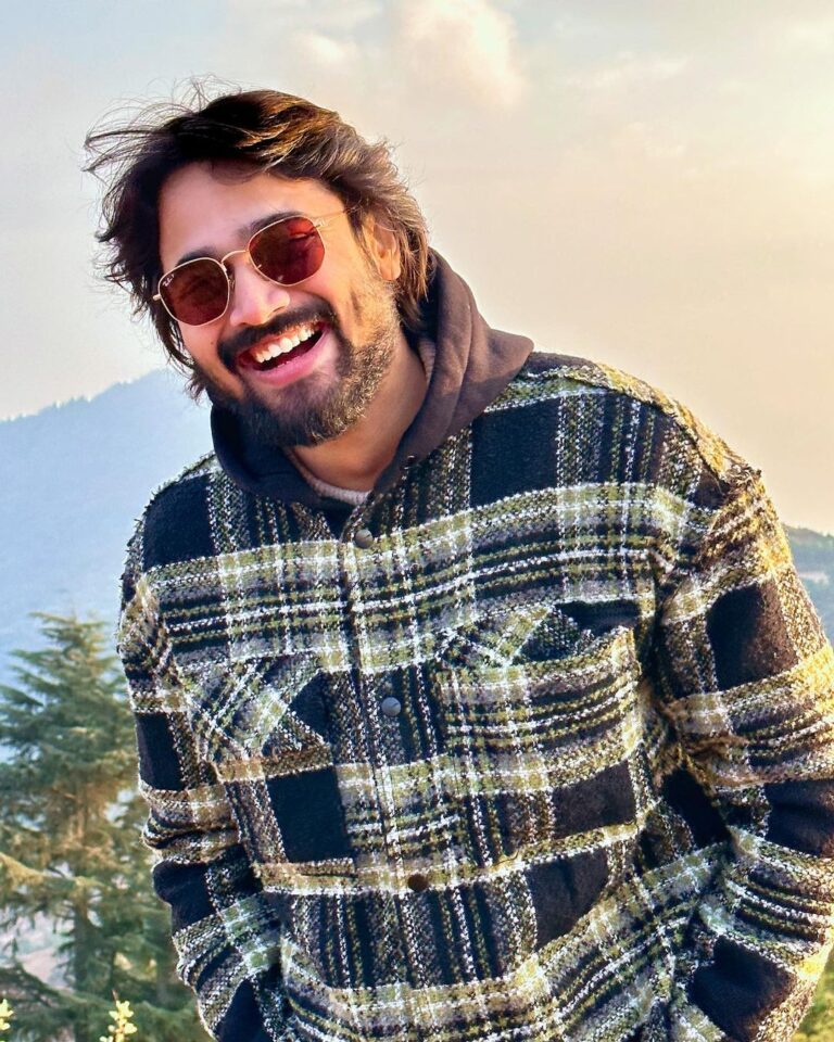 Singer Bhuvan Bam HD Photos and Wallpapers May 2023 - Gethu Cinema