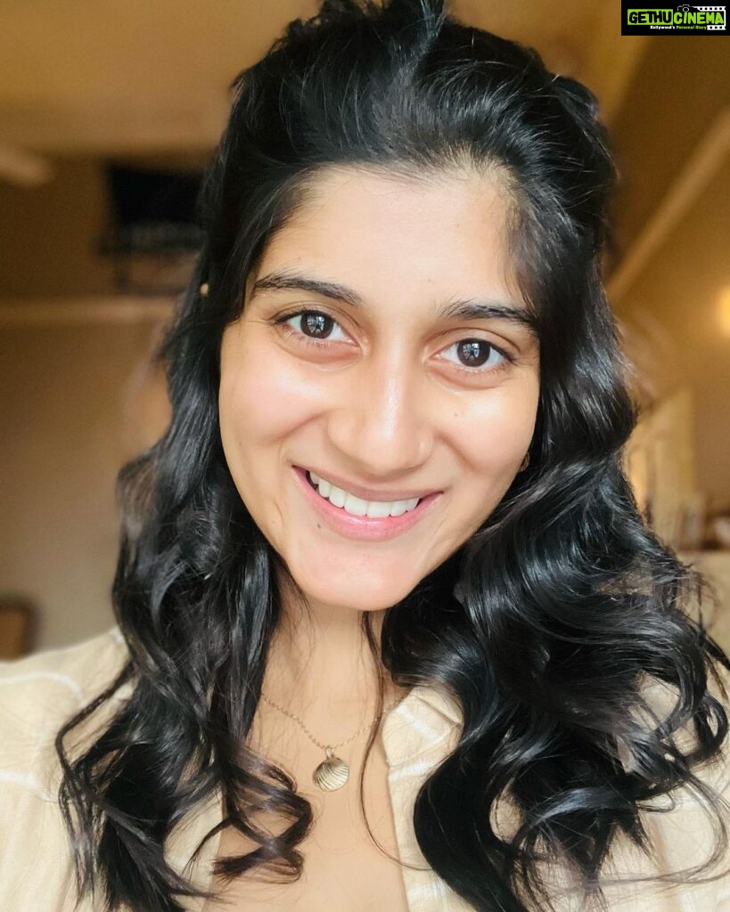 Actress Deeksha Joshi HD Instagram Photos and Wallpapers April 2023 ...