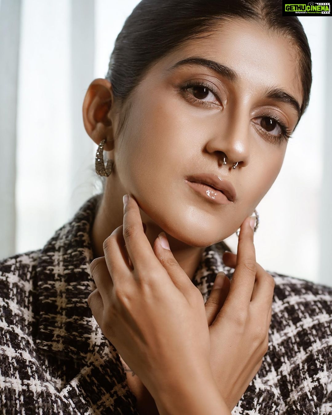 Actress Deeksha Joshi HD Instagram Photos and Wallpapers March 2023 | Gethu Cinema