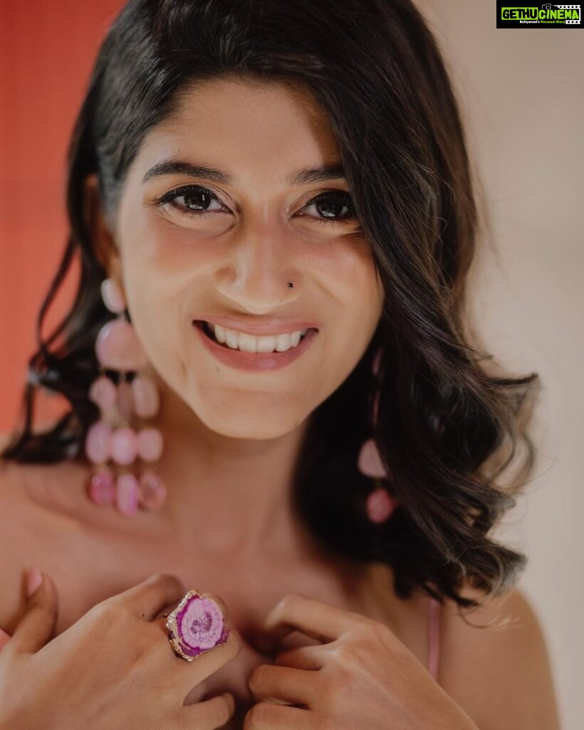 Actress Deeksha Joshi HD Instagram Photos and Wallpapers August 2022 ...