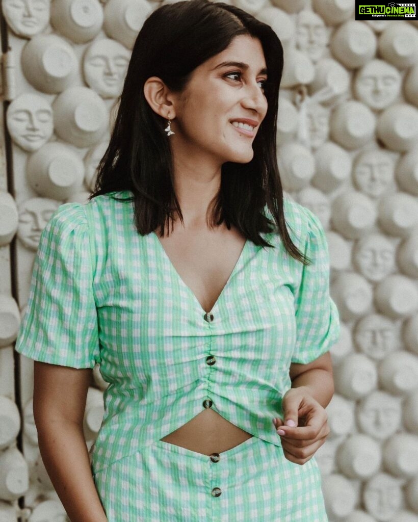 Actress Deeksha Joshi HD Instagram Photos and Wallpapers August 2022 ...