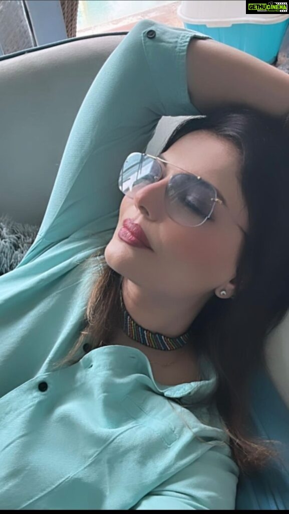 Actress Deepshikha Nagpal HD Instagram Photos and Wallpapers April 2023 | Gethu Cinema