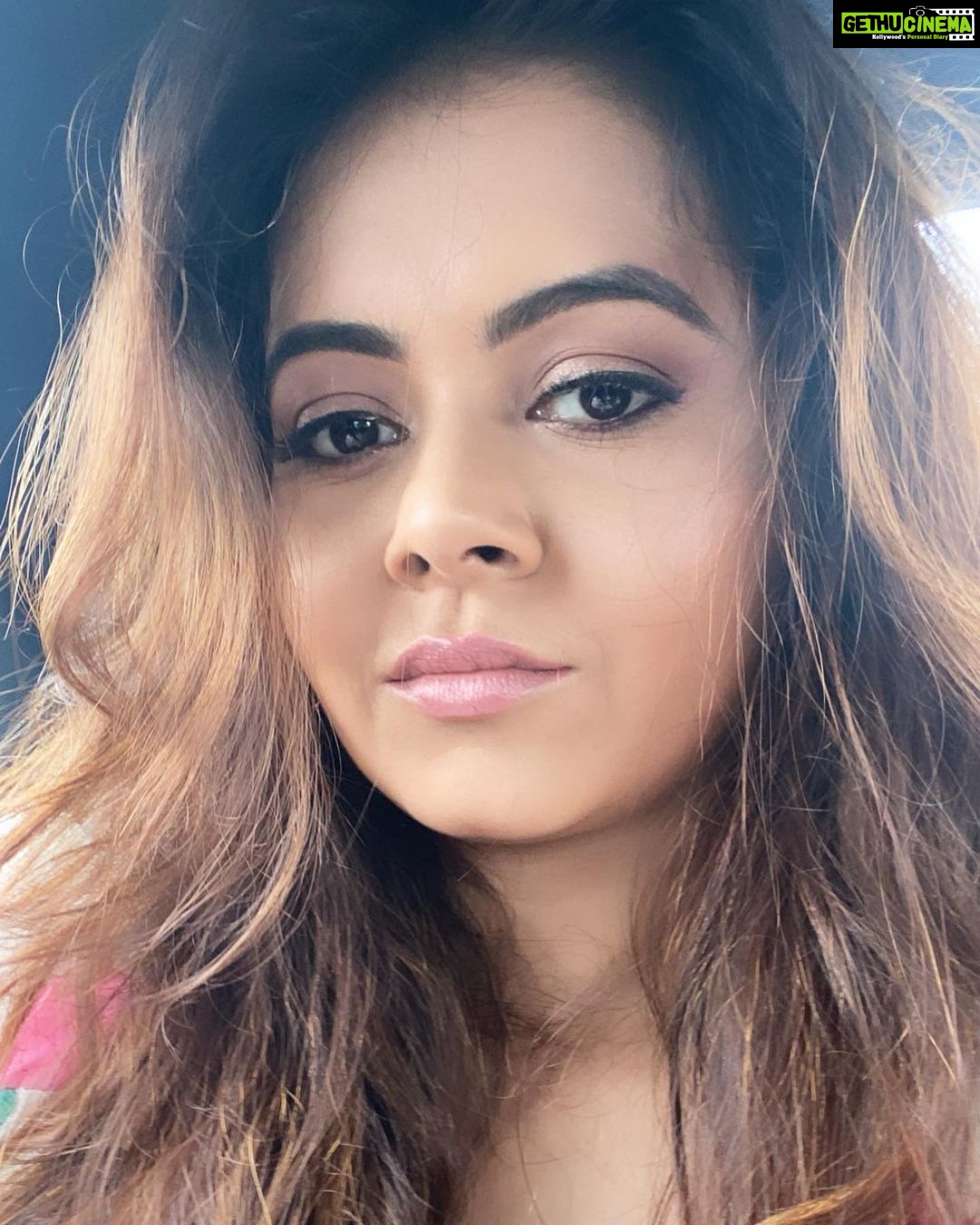 Devoleena Bhattacharjee Instagram – #selfietime 🥰🌸 Mumbai, Maharashtra ...