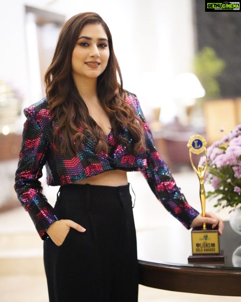 Actress Disha Parmar HD Photos and Wallpapers November 2022 - Gethu Cinema