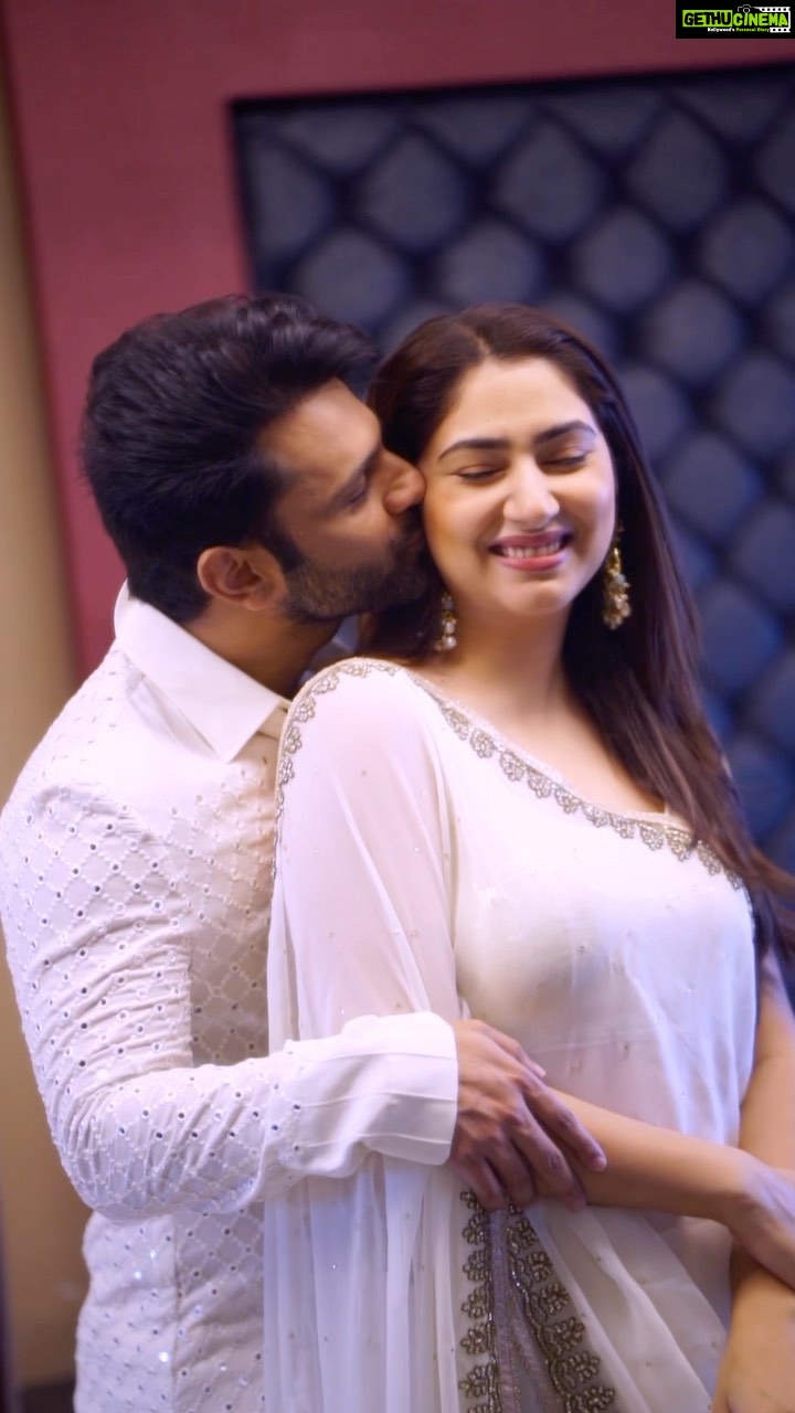 Actress Disha Parmar HD Photos and Wallpapers September 2022 - Gethu Cinema