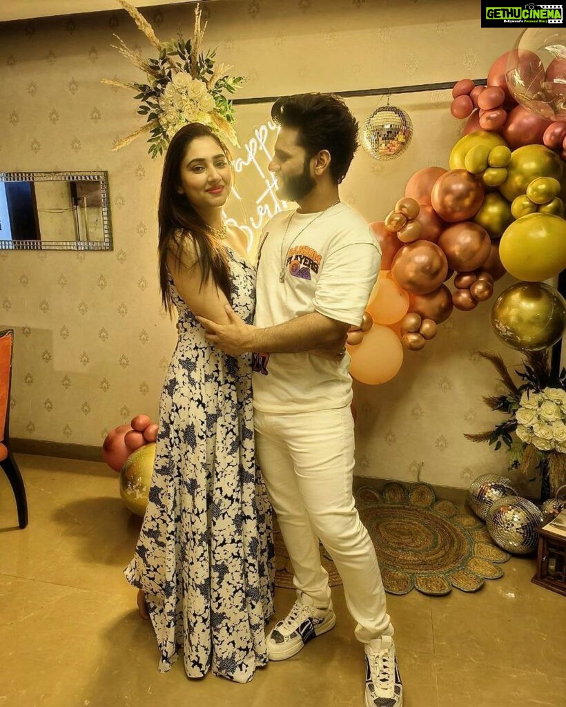 Actress Disha Parmar HD Photos and Wallpapers November 2022 - Gethu Cinema