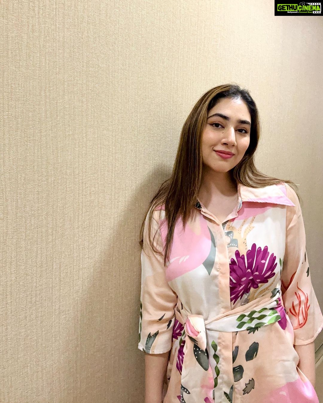 Actress Disha Parmar HD Instagram Photos and Wallpapers April 2023 ...