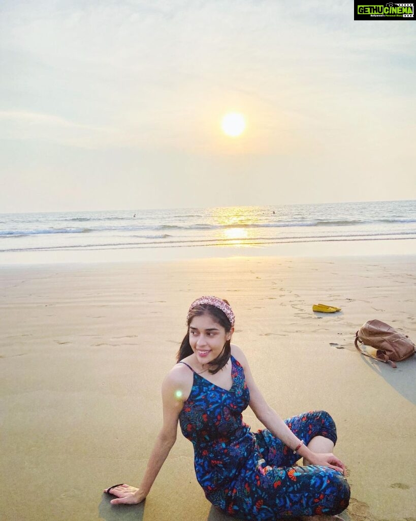 Actress Eisha Singh HD Instagram Photos and Wallpapers May 2021 | Gethu ...
