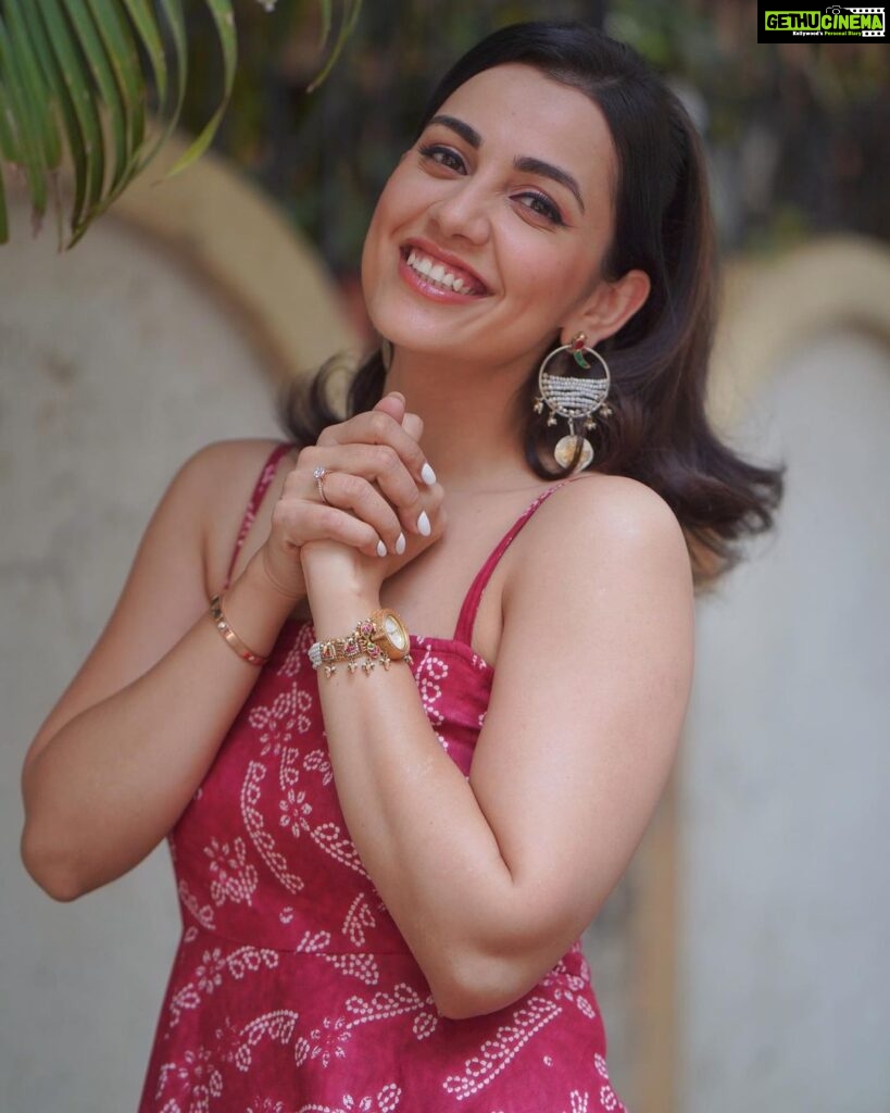 Actress Esha Kansara HD Instagram Photos and Wallpapers February 2023 ...