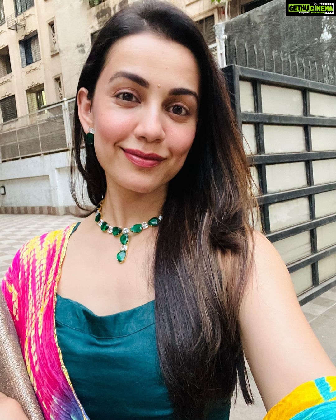 Esha Kansara Instagram – These past few weeks have been overwhelming ...