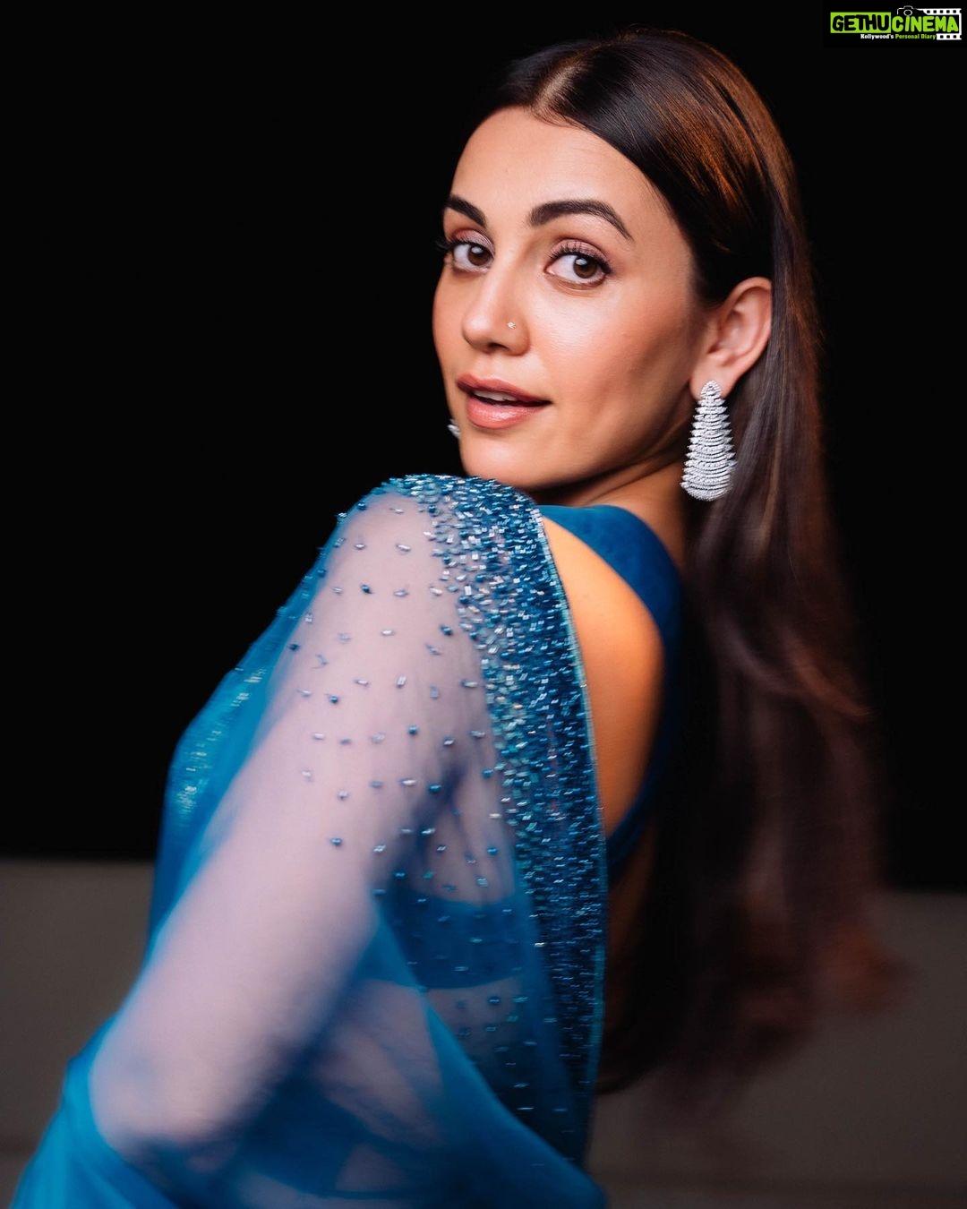 Esha Kansara Instagram – May this year bring you a lot of everything ...