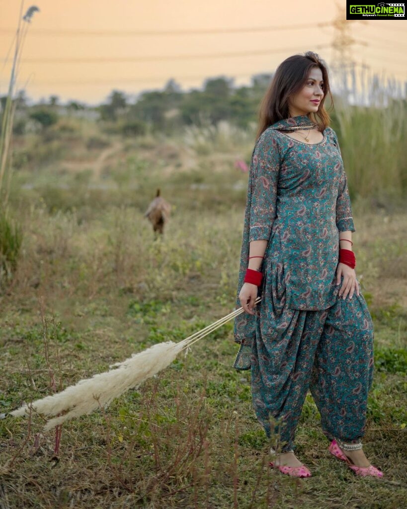 Actress Geet Gambhir HD Photos and Wallpapers November 2022 - Gethu Cinema