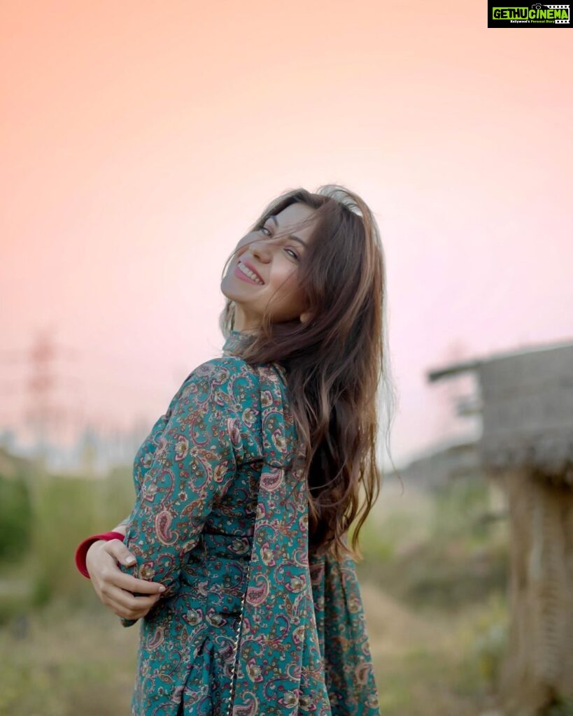 Actress Geet Gambhir HD Photos and Wallpapers November 2022 - Gethu Cinema