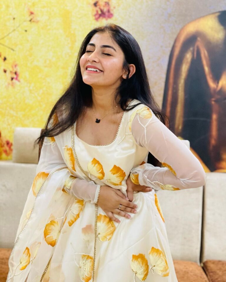 Actress Hasini Anvi HD Photos and Wallpapers November 2022 - Gethu Cinema