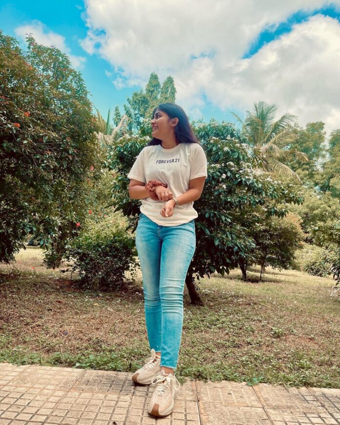 Actress Hasini Anvi HD Photos and Wallpapers September 2022 - Gethu Cinema