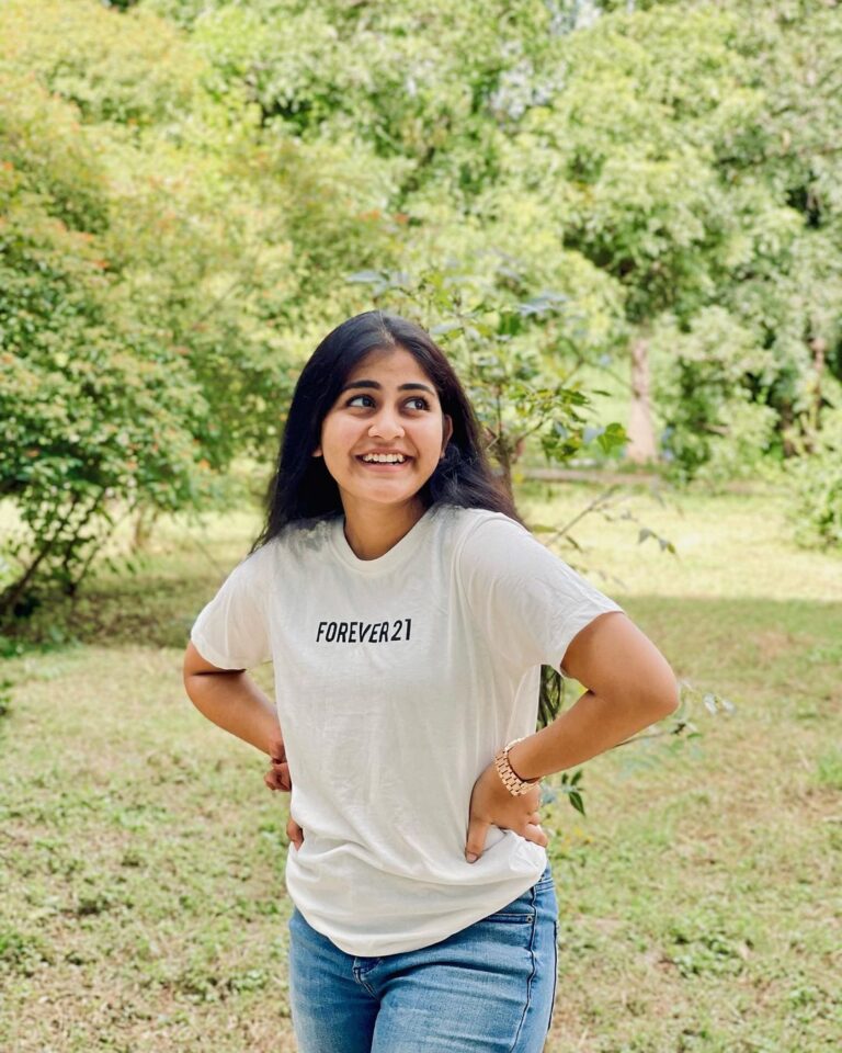 Actress Hasini Anvi HD Photos and Wallpapers September 2022 - Gethu Cinema