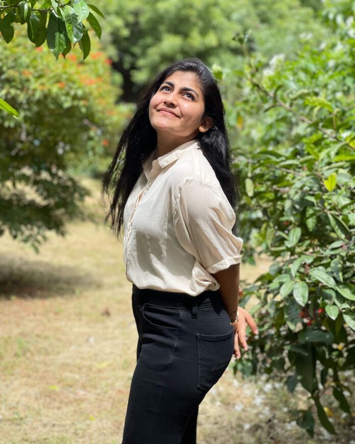 Actress Hasini Anvi HD Photos and Wallpapers September 2022 | Gethu Cinema