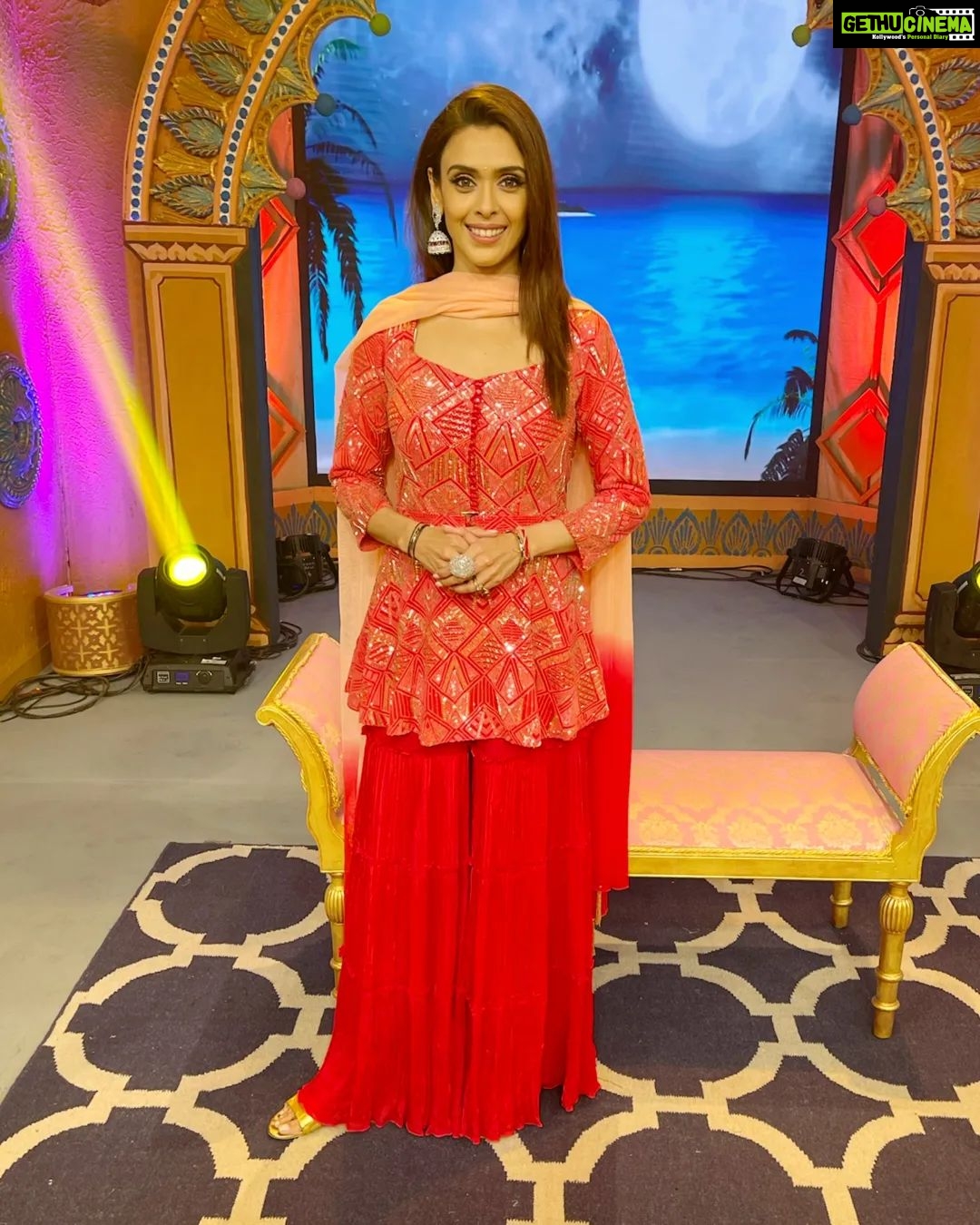 Actress Hrishitaa Bhatt HD Photos and Wallpapers October 2022 | Gethu ...