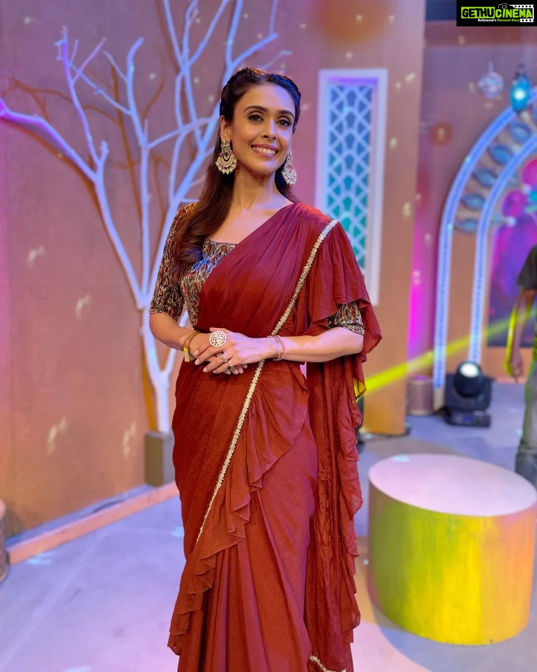 Actress Hrishitaa Bhatt HD Instagram Photos and Wallpapers October 2022 ...