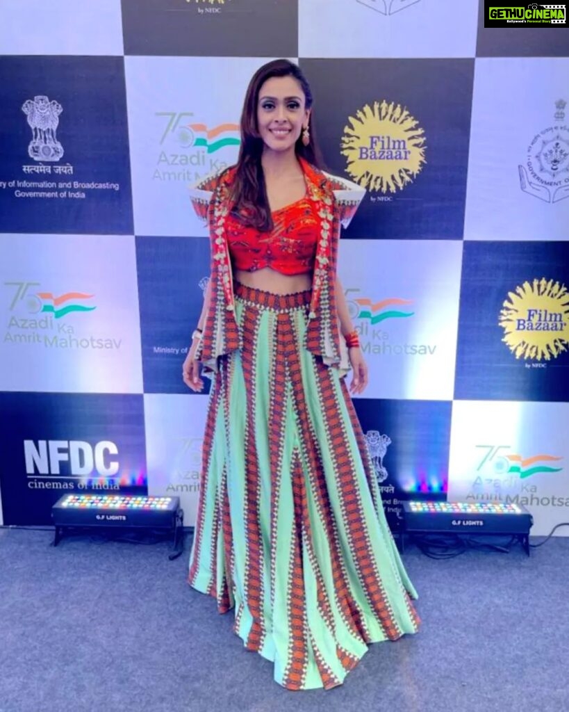 Actress Hrishitaa Bhatt HD Instagram Photos and Wallpapers December ...