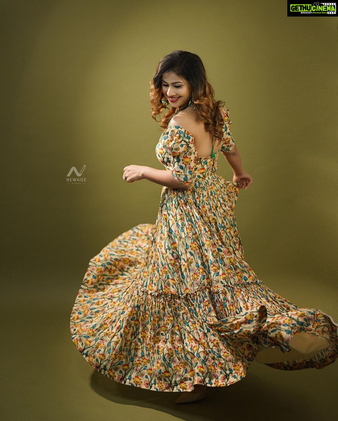 Inaya Sultana Instagram – “Remember that happiness is a way of travel ...