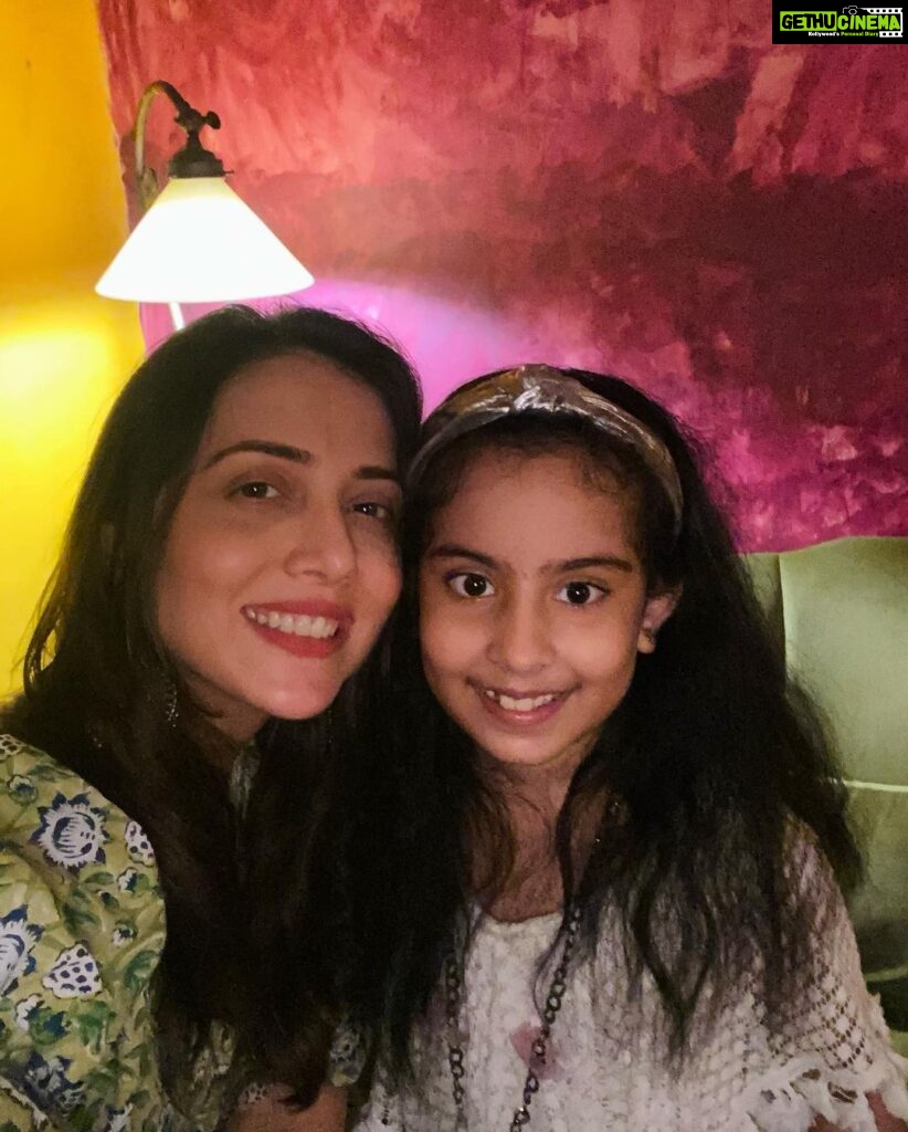 Singer Jankee Parekh HD Instagram Photos and Wallpapers March 2022 ...