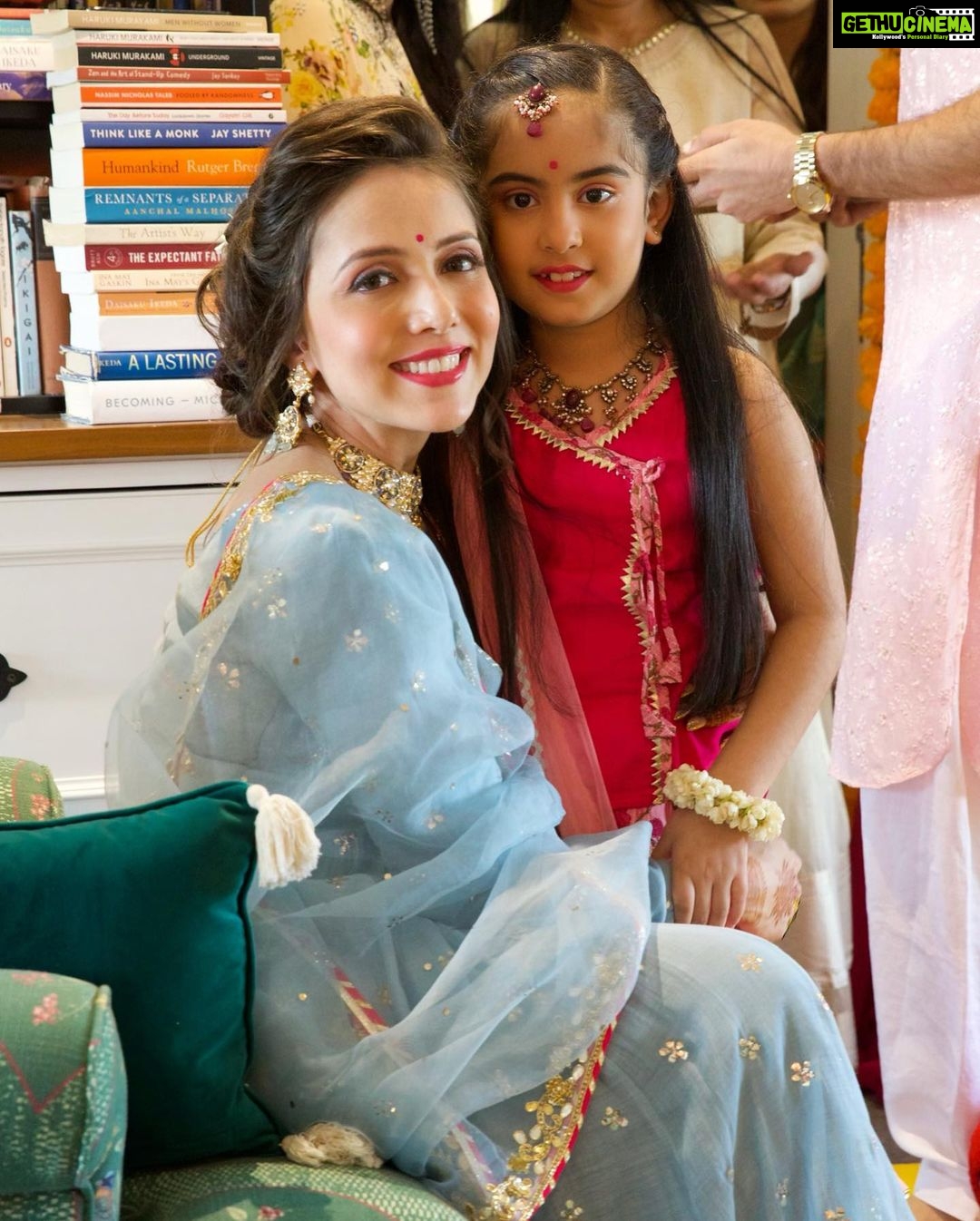 Jankee Parekh Singer