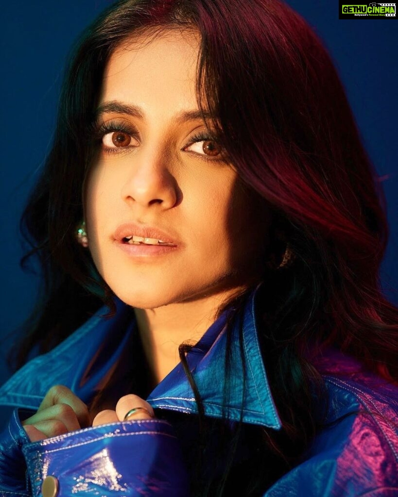 Singer Jasleen Royal HD Instagram Photos and Wallpapers March 2023 ...