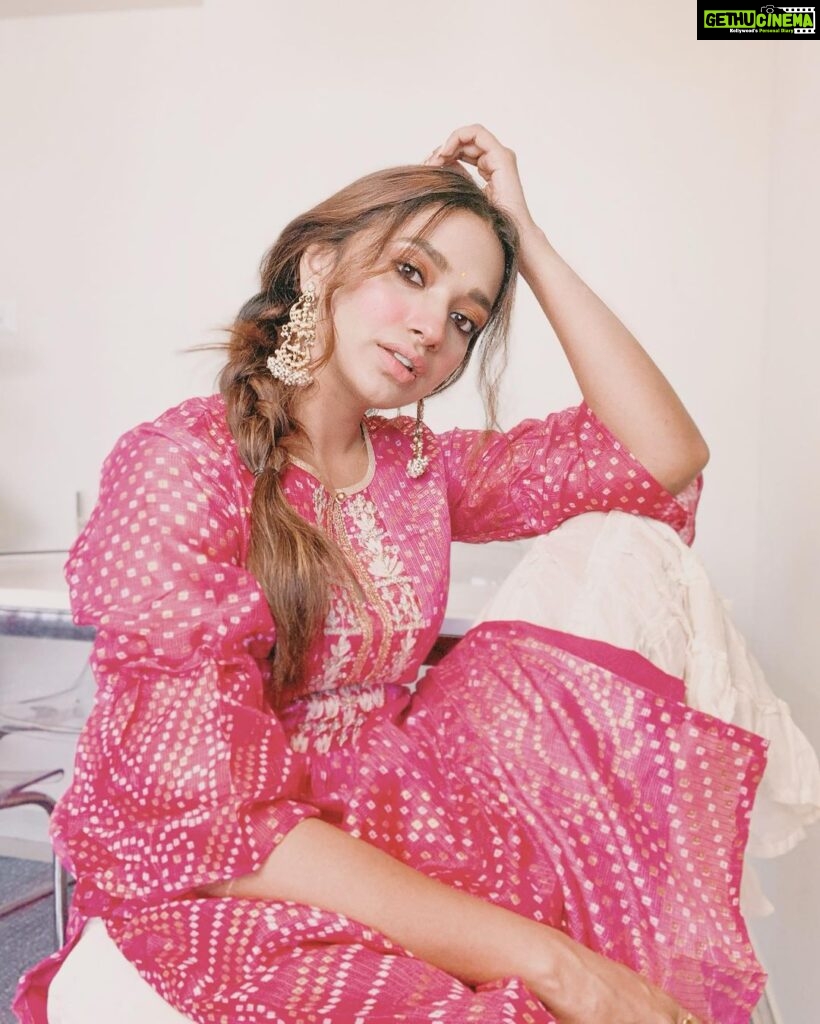 Actress Jiya Shankar HD Photos and Wallpapers November 2021 - Gethu Cinema