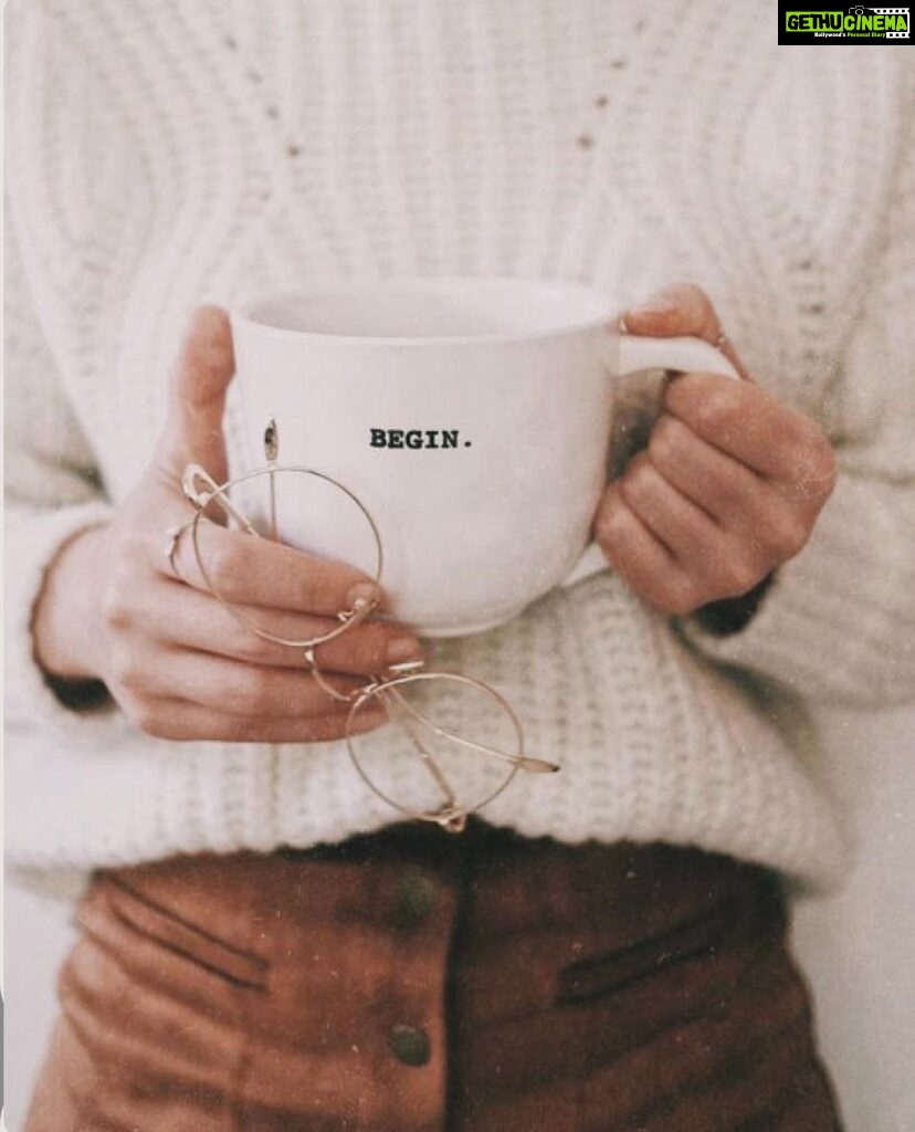 Actress Jiya Shankar HD Photos and Wallpapers February 2021 - Gethu Cinema