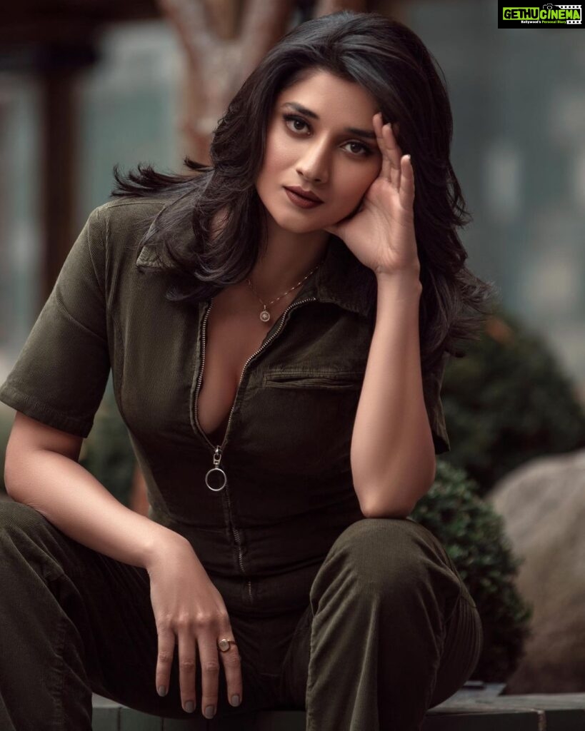 Actress Kanika Mann HD Instagram Photos and Wallpapers April 2023 ...