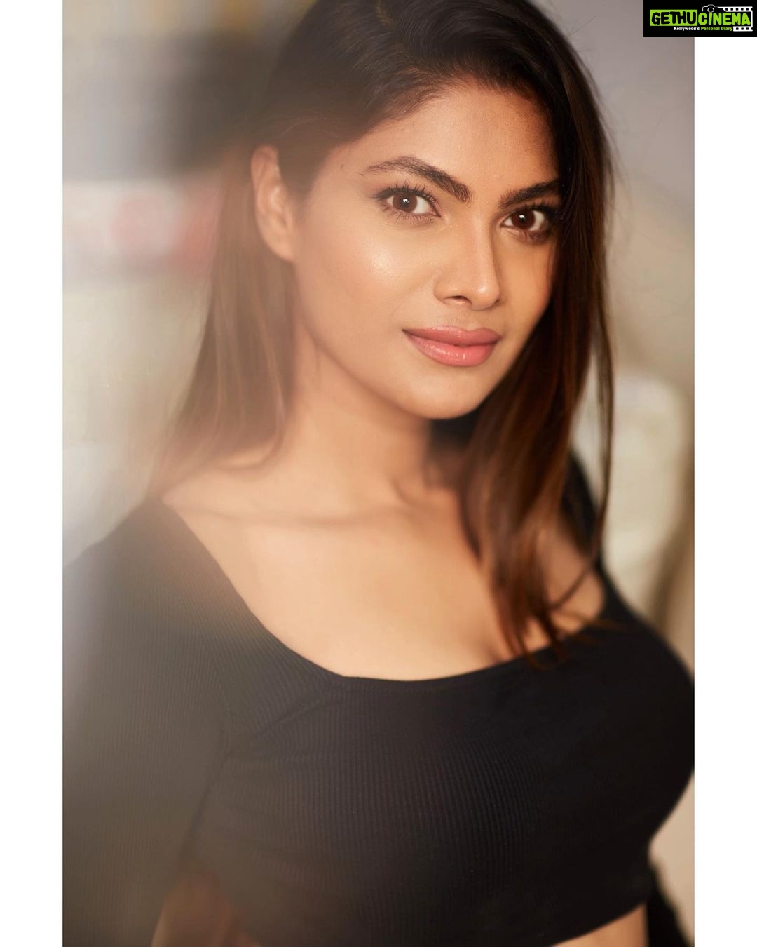Lopamudra Raut Instagram – 🪄the magic of the hour 📸@venurasuri # ...