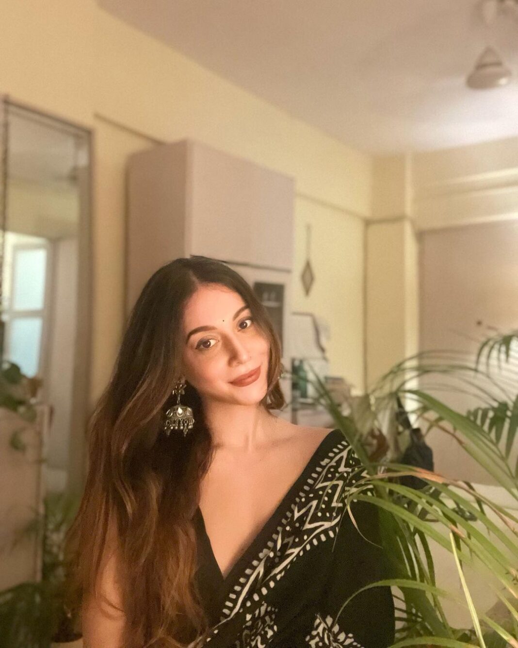 Actress Madhurima Roy HD Photos and Wallpapers November 2022 - Gethu Cinema